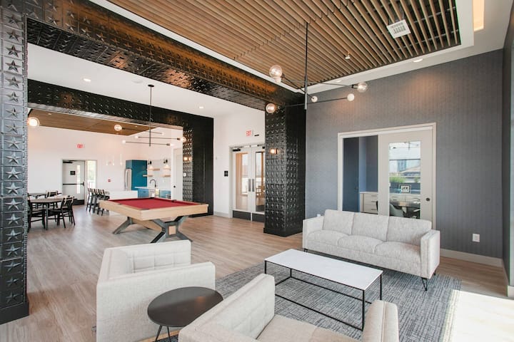 Brand New Luxury Condo On Iconic Music Row! - Nashville