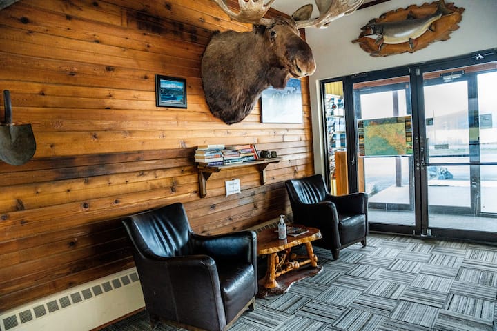 Family Room With Two Double Beds - Yukon