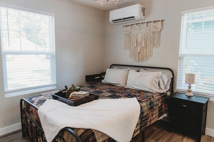 The Loft House - Lake Inman, KS