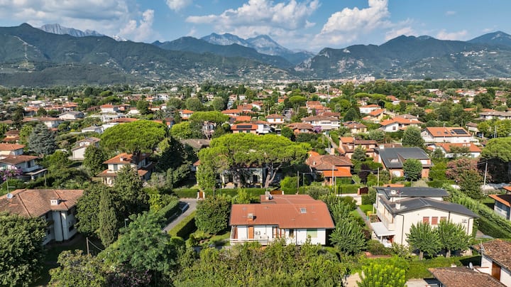 Quiete Villa, Exclusive Garden In Forte Dei Marmi - Forte dei Marmi