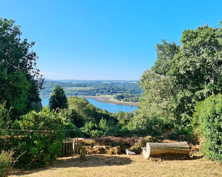 Une Maison, Une Vue 
à Landevennec - Logonna-Daoulas