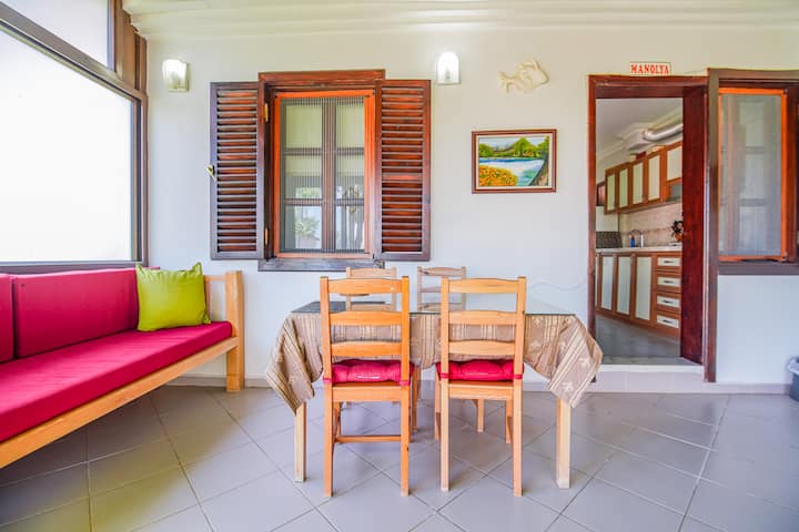 Mine Tatil Evi-manolya Apart - Bozcaada