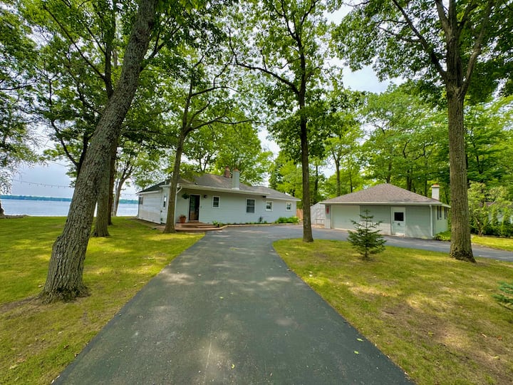 Alpena/long Lake Cottage - Presque Isle, MI