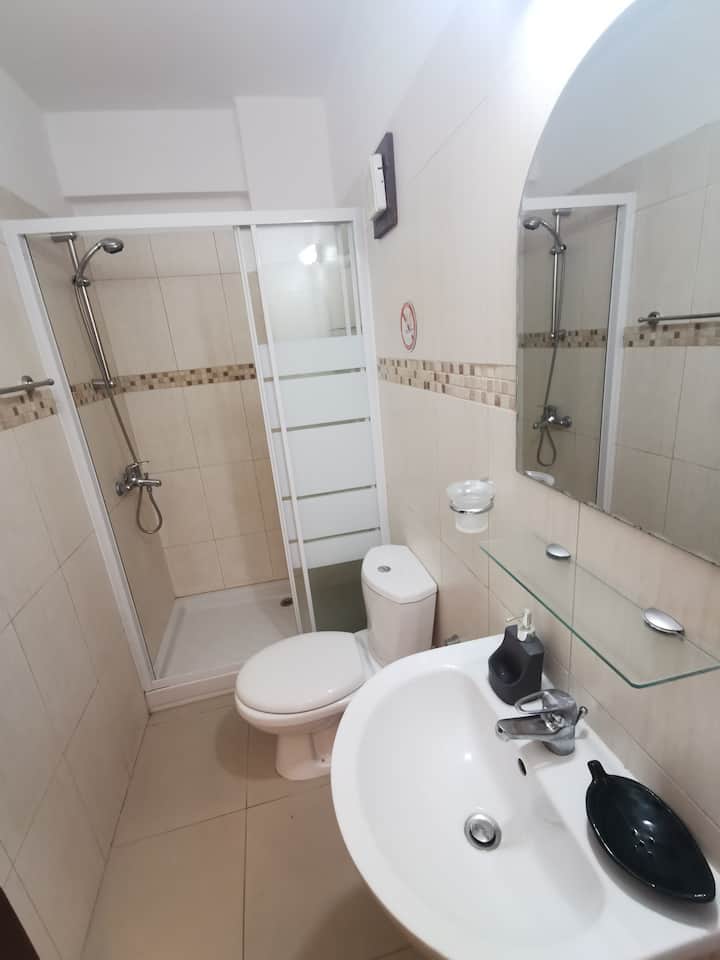 Downtown Studio 3 With Balcony - Larnaca