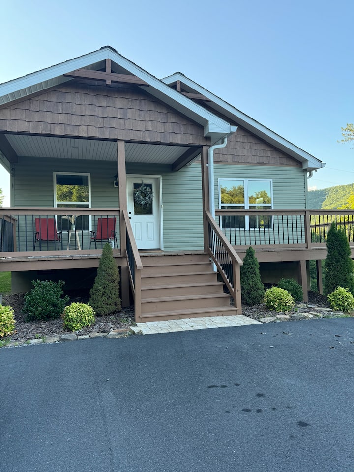Walnut Lane Getaway - Sylva, NC