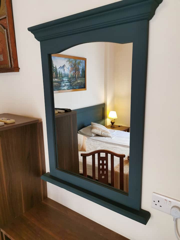 Downtown Studio 1 With Balcony - Larnaca