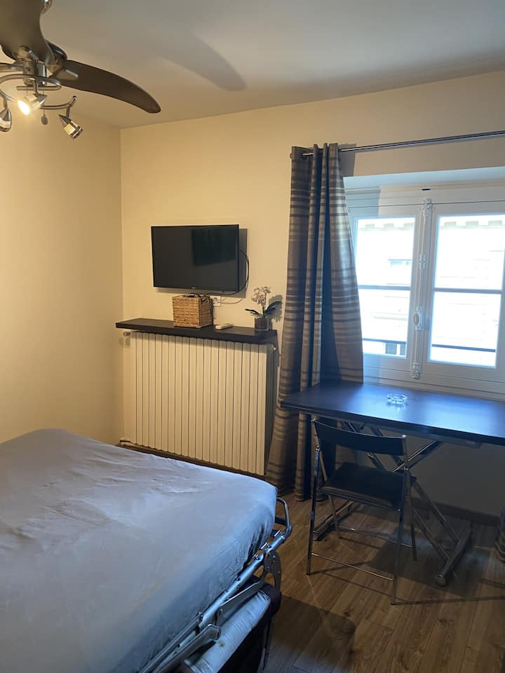 Studio Sur Cour – Charme Et Confort - Paris