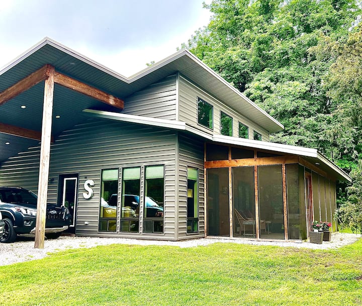 # 12 Hoghaven - Fayetteville, AR