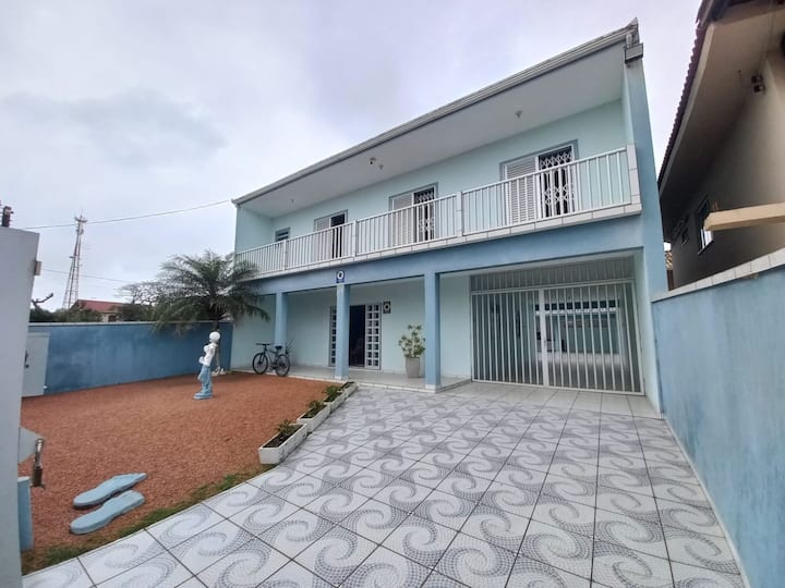 Sobrado A Apenas 150 M Do Mar. - Itapoá