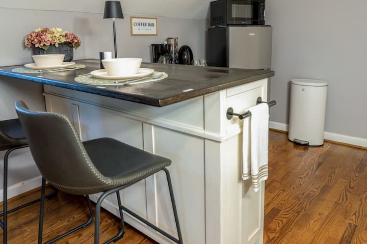 2br Unit Near Old Town, Metro, & Dc! - Alexandria, VA