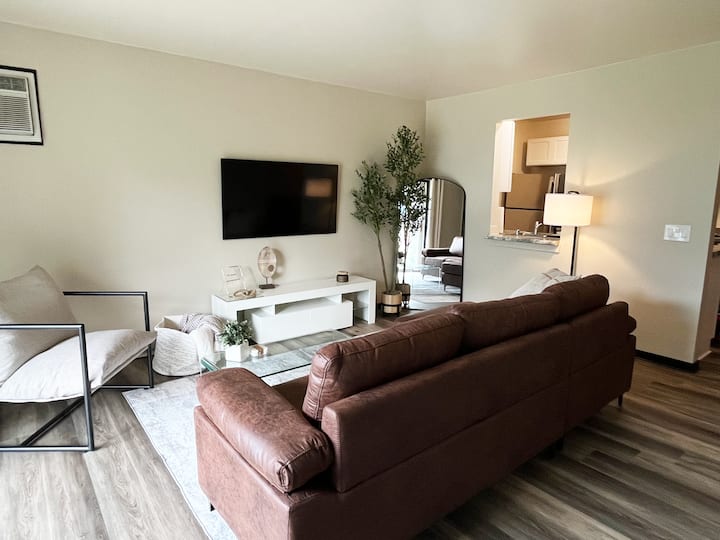Remodeled 1bd Centrally Located - Madison, WI