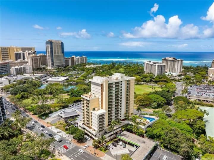 Luana Hotel Ocean/city View, No Fees, Free Parking - O‘ahu, HI