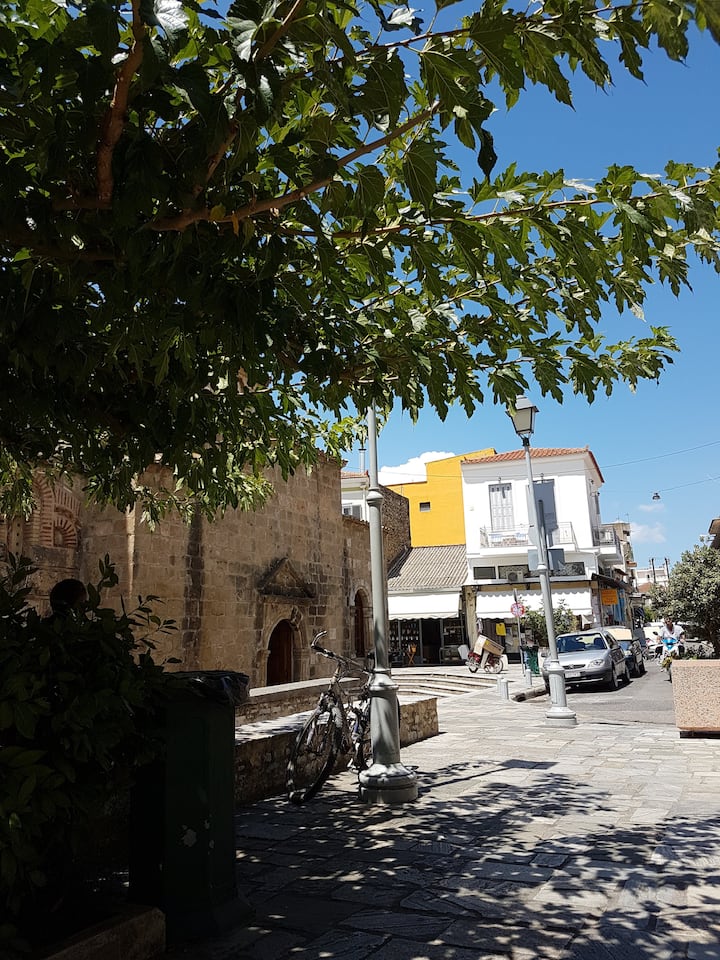 Home Again Byzantine Square Loft - Kalamata