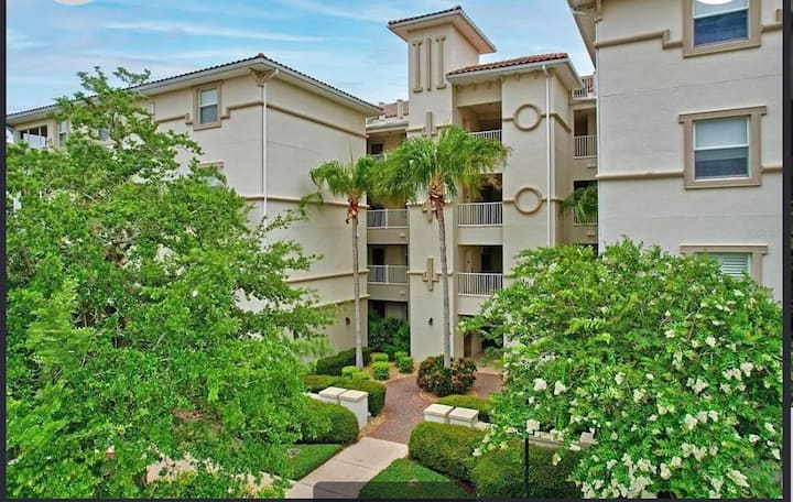 2br 3rd Floor Near Beach/ Shops | Pool | Hot Tubs - 팜 코스트