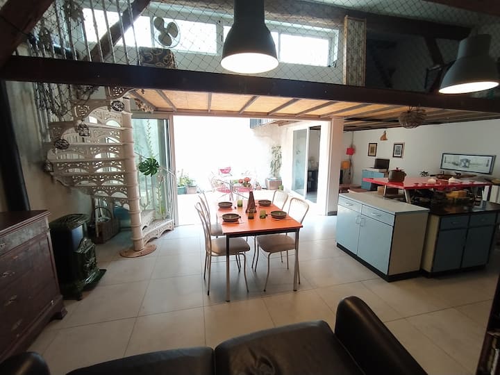 Appartement Loft Spacieux - Bessan