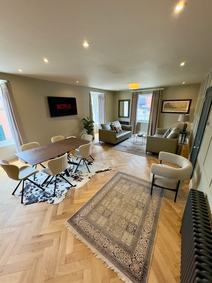 Romeo's Arch Luxury Apartment With Parking - Stratford-upon-Avon