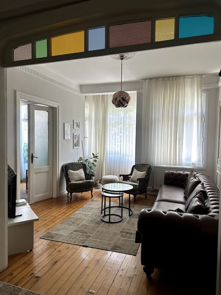 Cihangir’in Kalbinde Stil Daire - Istanbul