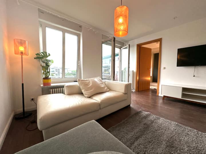 Ber/view/minipenthouse/parking - Berlin Brandenburg Airport Willy Brandt (BER)