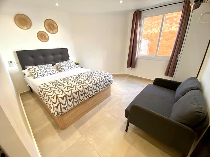 1 Gran Estudio Nuevo Frente Al Metro Bcn - Pallejà