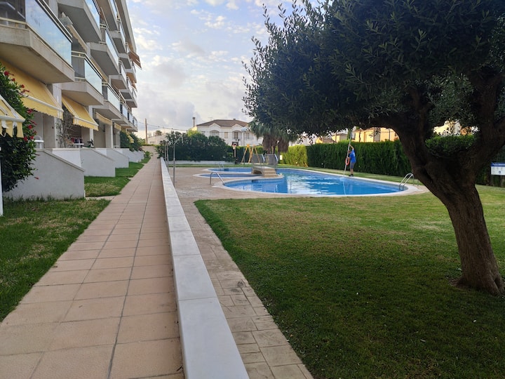 A Cozy Apartment With Pool - Cambrils - Cambrils
