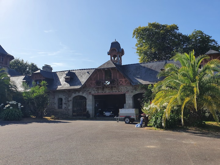 Chaleureux Appartement à Minihy Treguier - Trélévern