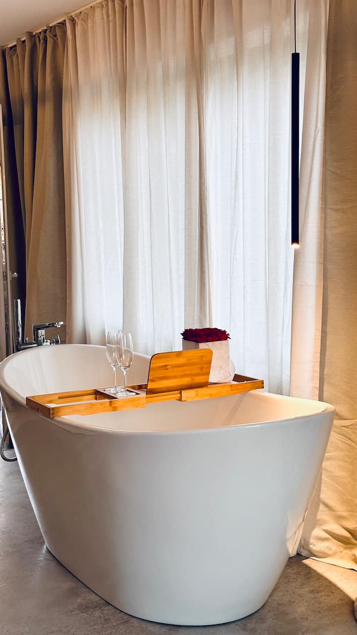 Leonardo - Tourists & Business - Würzburg