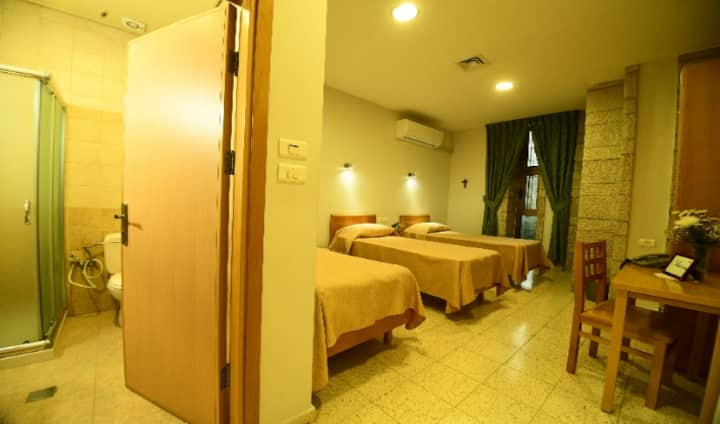 3 Person B&b, 1st Room - Jerusalem