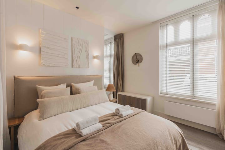 Cozy Local City Apartment 18 Mins From Amsterdam - Volendam