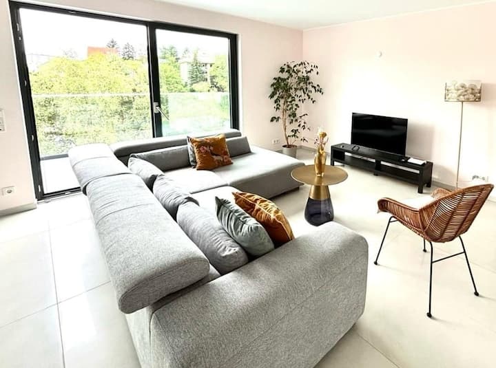 Kirchberg 2 Bedroom -Parking-near Eu Institutions - Luxemburgo