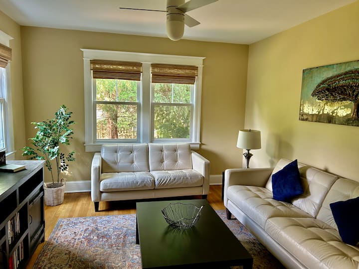 Tranquil Metropolitan House - Kensington, MD