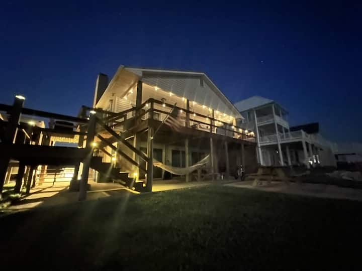 P&j's Cottage - 
Entire Cottage - North Topsail Beach, NC