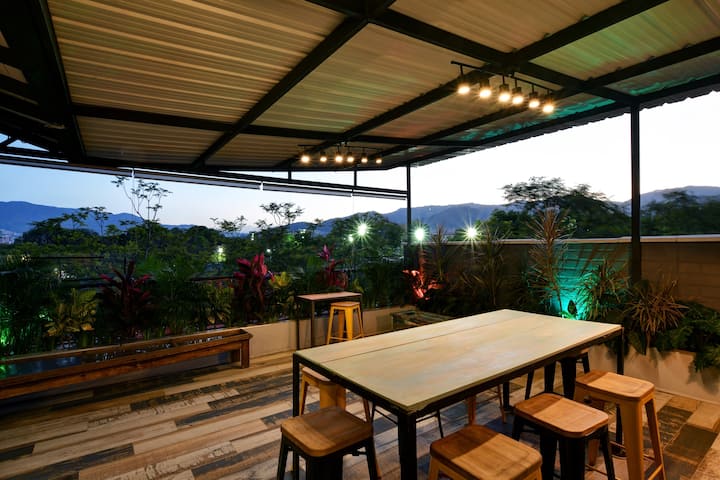 Room 12 No View, Shared Bathroom - Medellín, Colombia