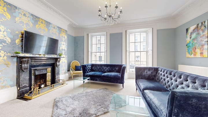 Elegant Georgian 5 Bedroom House, Plymouth Hoe - Devon