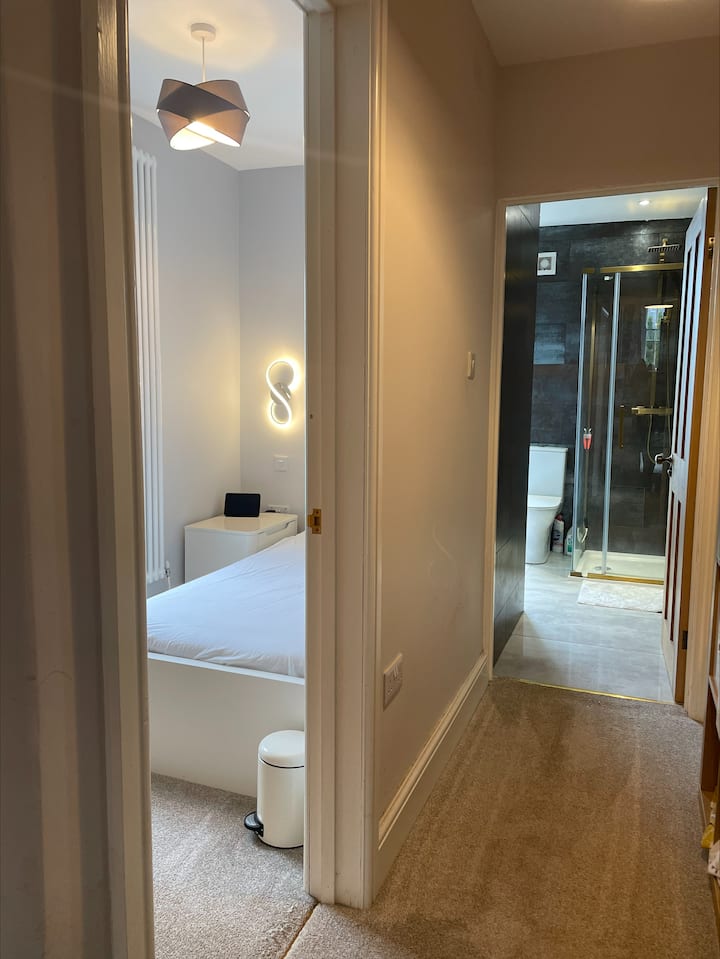 Gorgeous Homestay For Female Guests - Cardiff