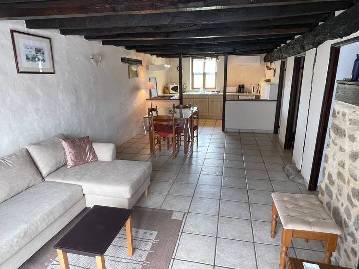 Domaine Pâquerettes Pissenlits - Gîte Le Roseau - Bourganeuf