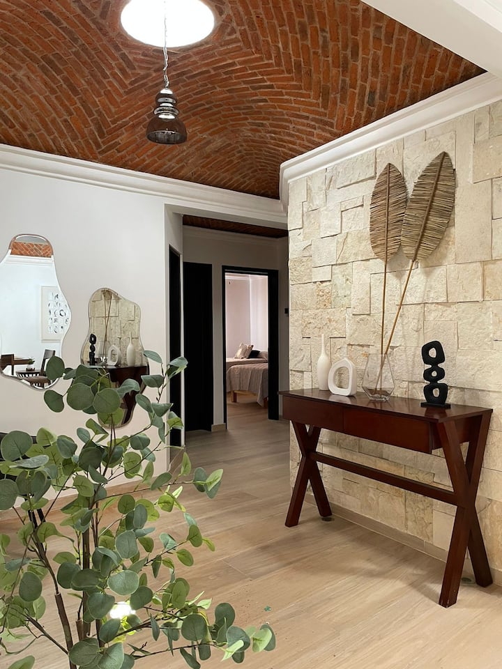 Hruiz Lodgments   Real State - Lagos de Moreno