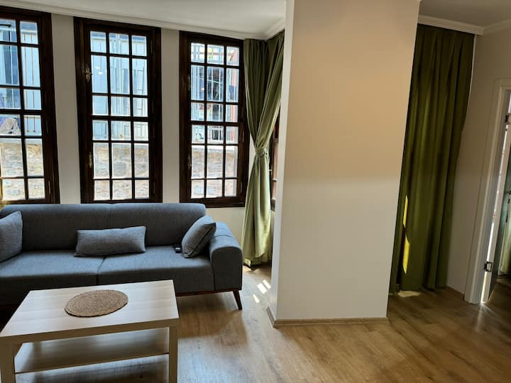 Süleymaniye Camii Yanında Osmanlı Konağı
No 2 - Fatih