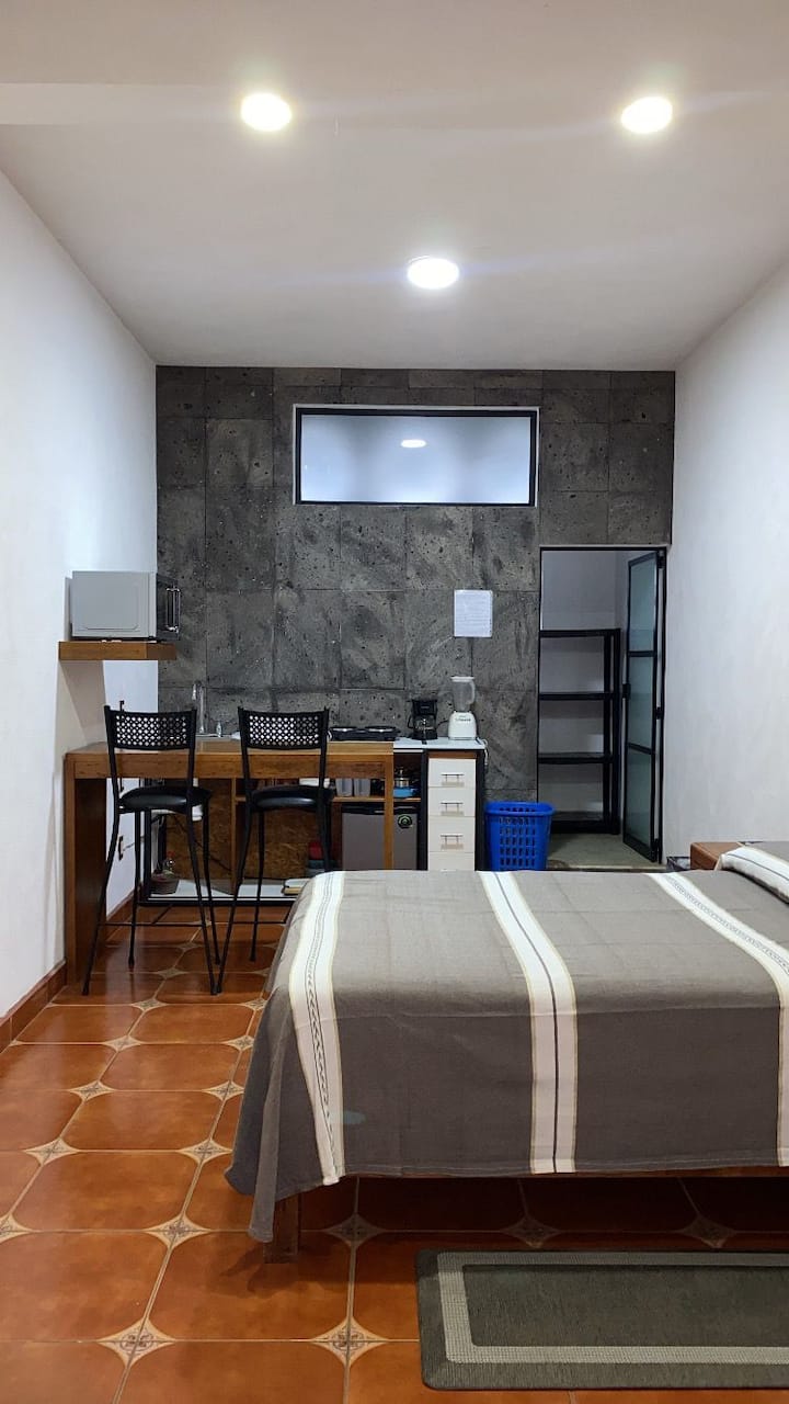 Beautiful Studio Apartment Downtown Area - Pátzcuaro