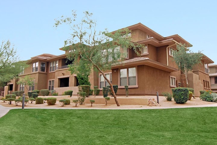 Modern 3-br Condo In Scottsdale - Scottsdale, AZ