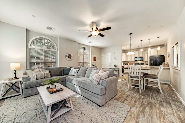 Exquisite 3 Bedroom, 2.5 Bath! - Queen Creek, AZ
