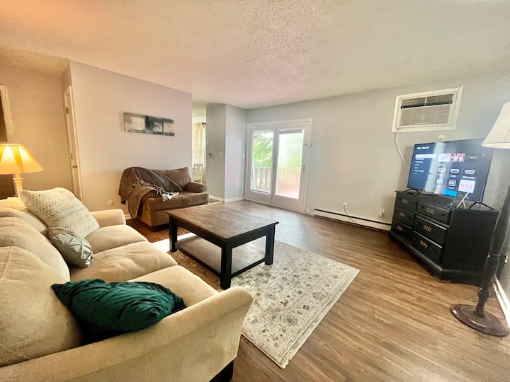 Quiet, City Access 2 Bedrooms - Springfield, IL