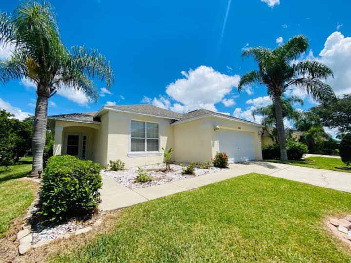 Tranquil Dune Vacation Residence - Haines City, FL