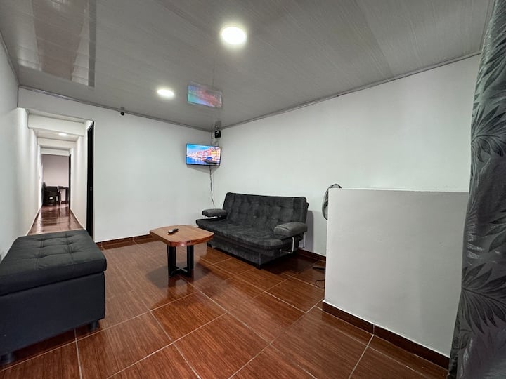 Casa Familiar A 10 Min Parq Café - Montenegro