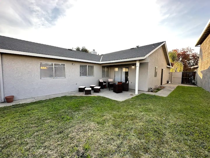 Turlock Home Close To Hwy 99! - Turlock, CA