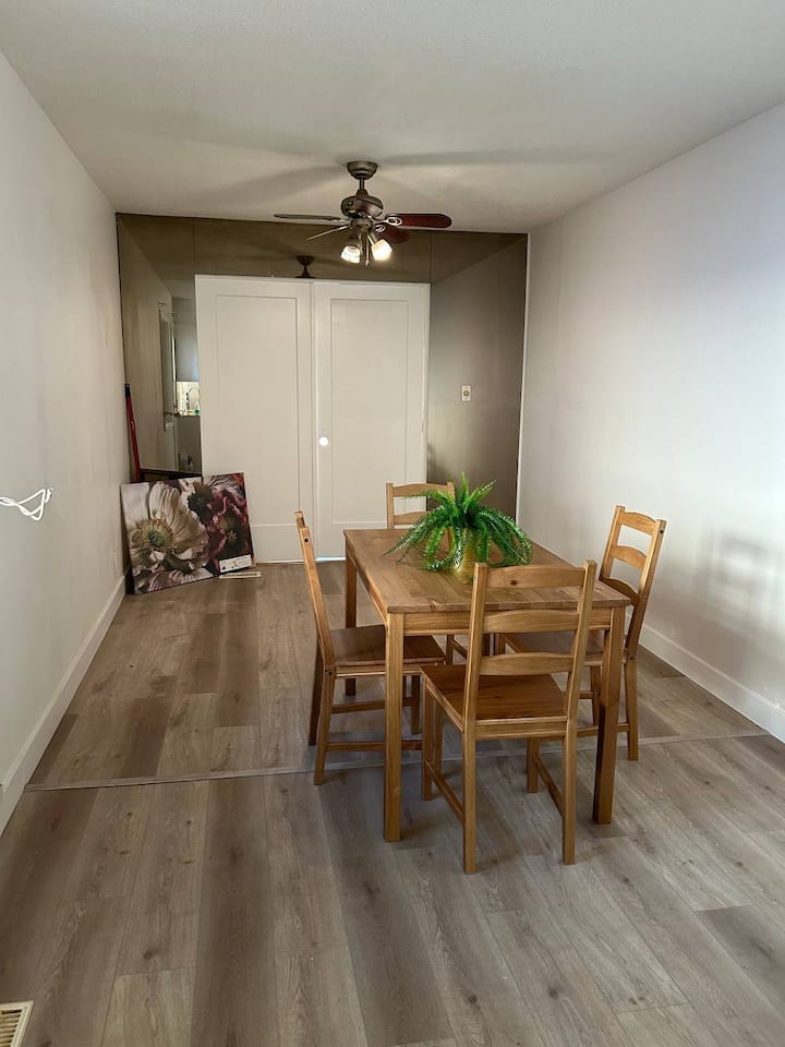 Room For 1 Guest In Burnaby, Near Sfu, U2 - Burnaby