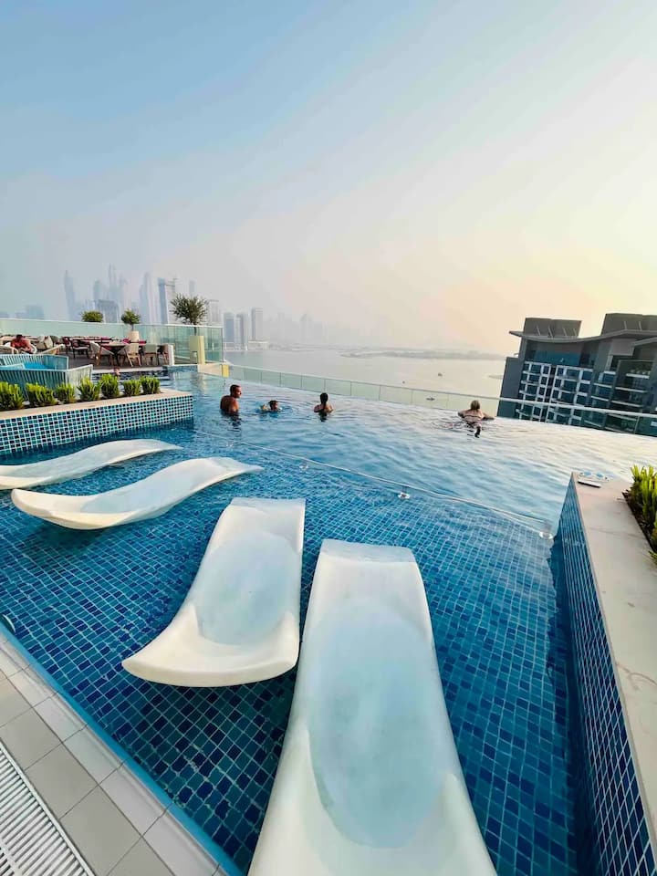 Sea View Studio W/ Private Beach & Infinity Pool - Dubái