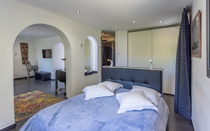 Suite Vue Mer - Maison D'hôtes Au Bord De L'eau - Sanary-sur-Mer