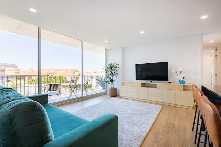 Espinho Sunny Vibes & Balcony With Pool - Mozelos