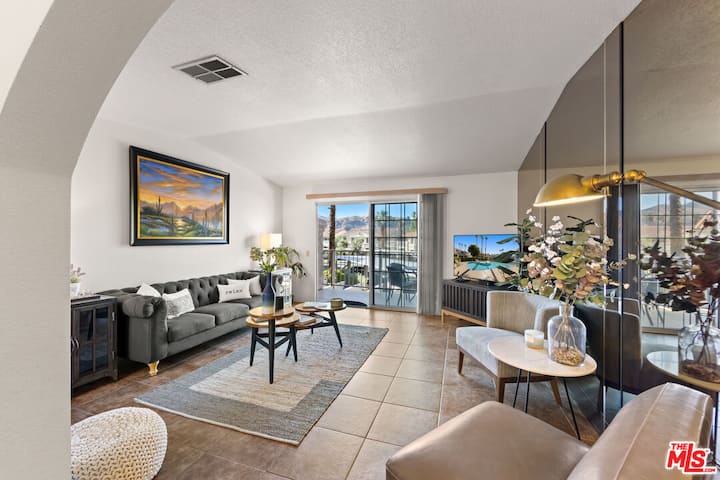 Live The Life In Palm Springs! - Palm Springs, CA