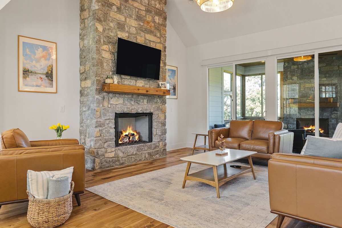 The Post on Rocky River | Waterfront Retreat - Houses for Rent in Rock ...